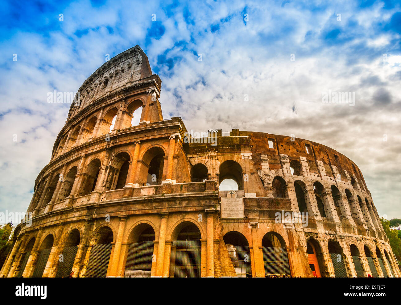 The Majestic Coliseum theatre, Rome, Italy Stock Photo - Alamy