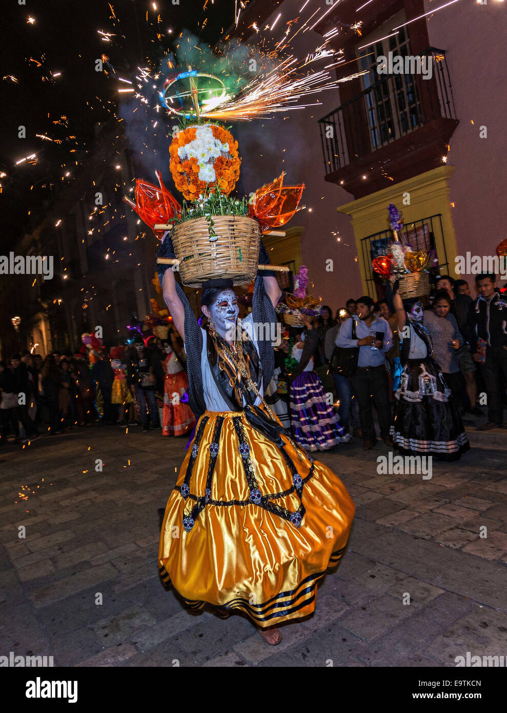 Oct. 31, 2014 - Oaxaca, Oaxaca, Mexico - Costumed dancers with ...