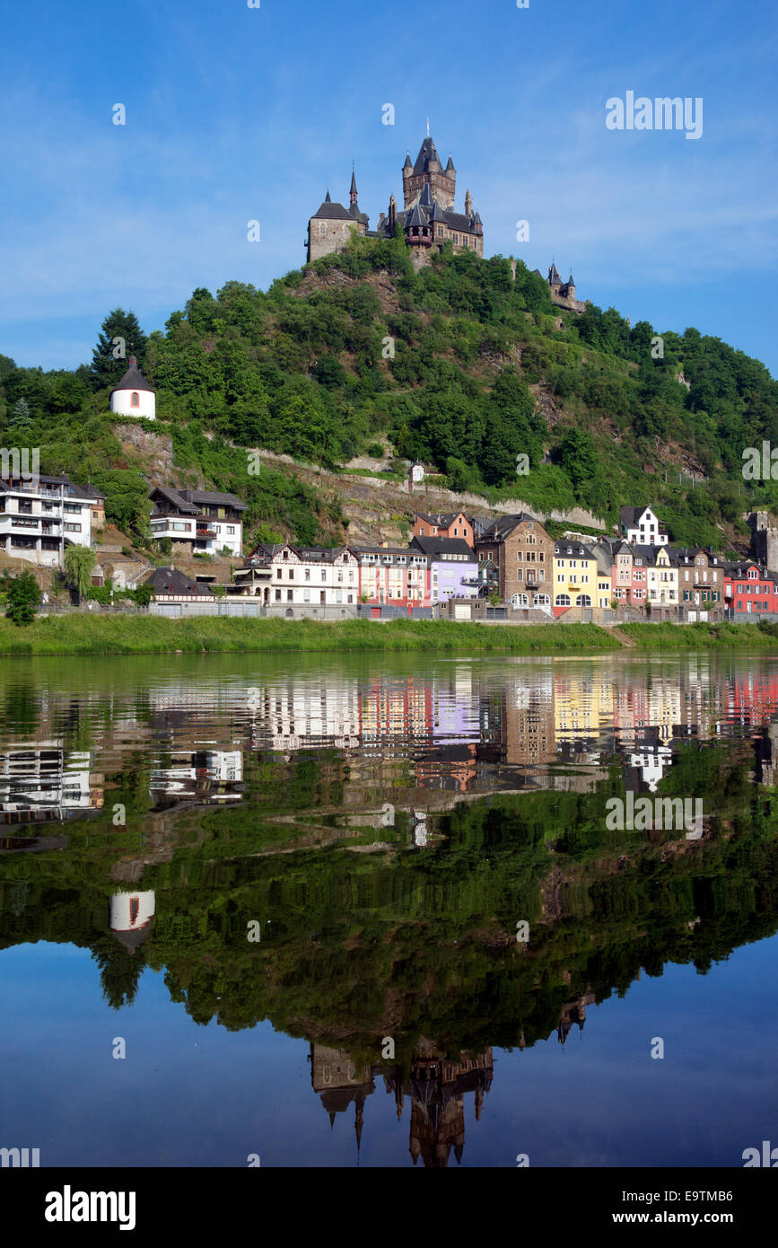 Reflection of colourful river front buildings and Reichsburg Castle ...