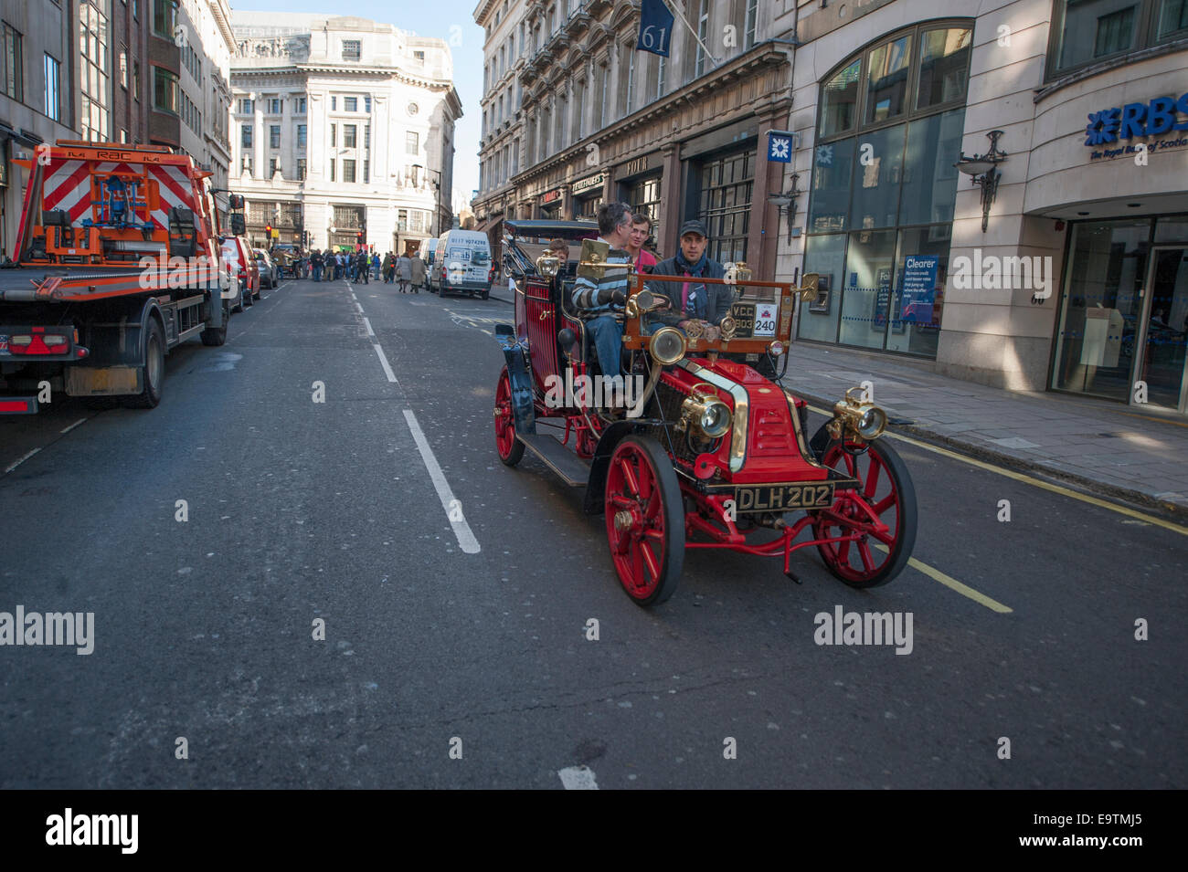 1903 Renault Landaulette driving in Conduit Street with passengers from ...