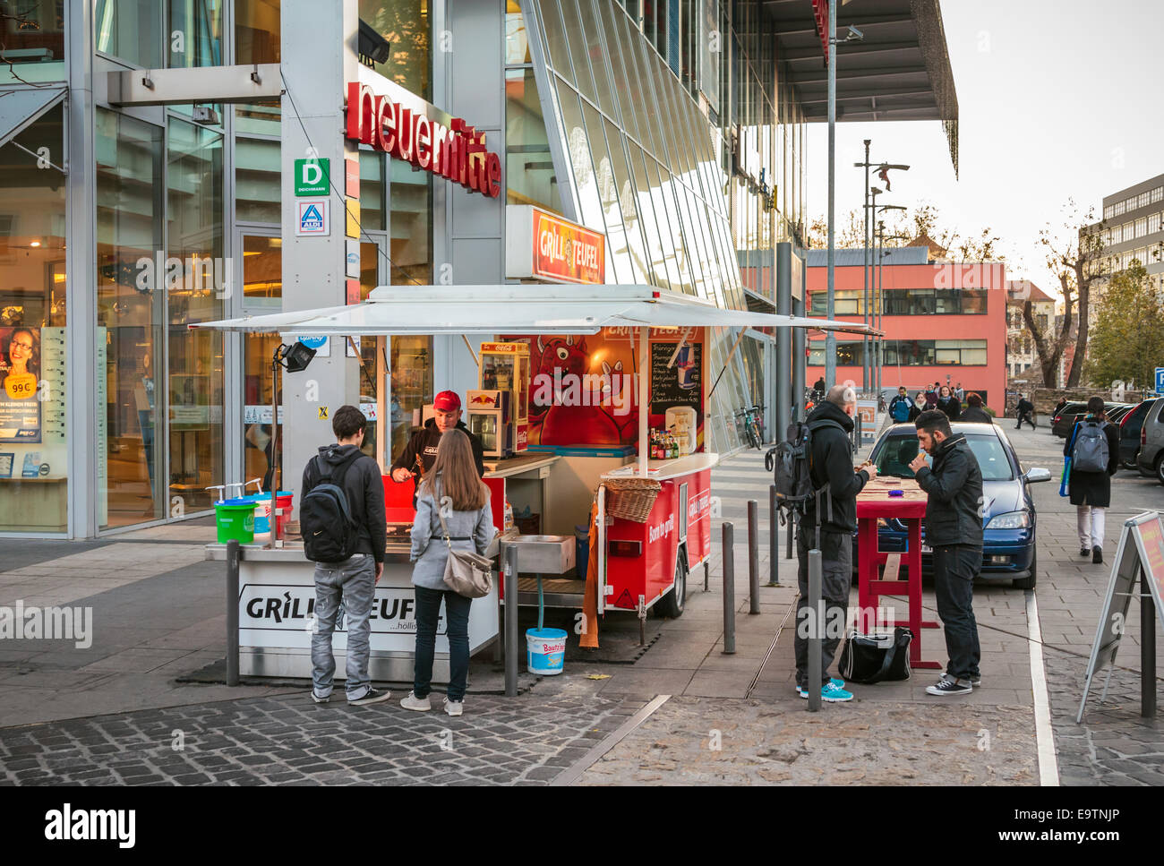 Street food vendor germany hi-res stock photography and images - Alamy