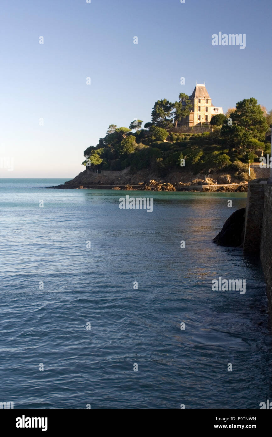 Moulinet france hi-res stock photography and images - Alamy