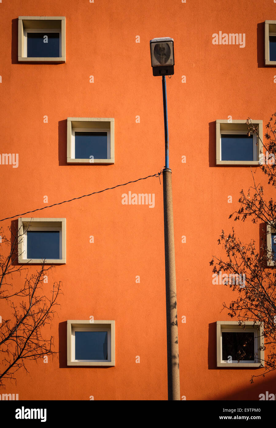 Orange building detail hi-res stock photography and images - Alamy