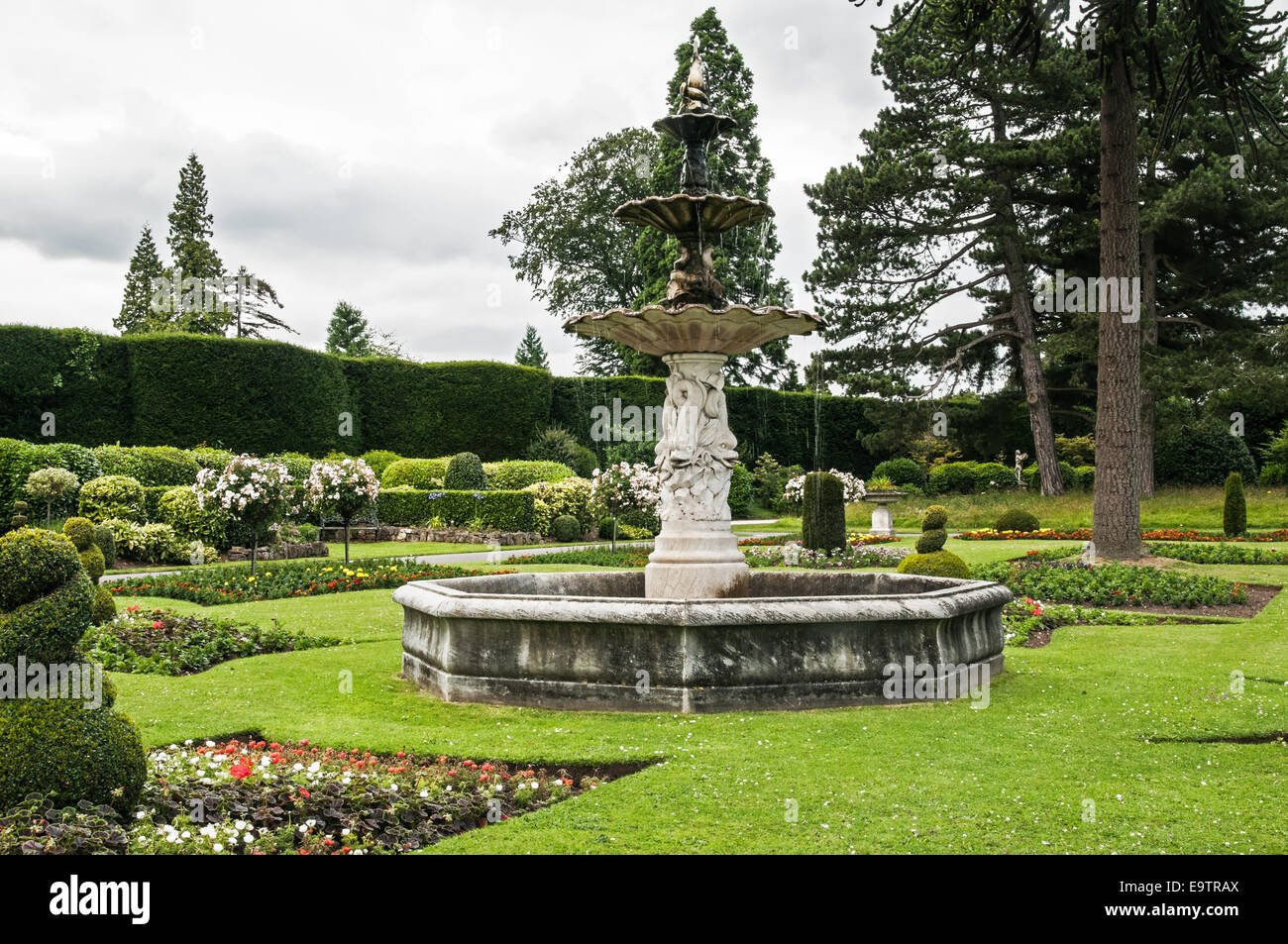 Brods worth hall gardens Stock Photo - Alamy