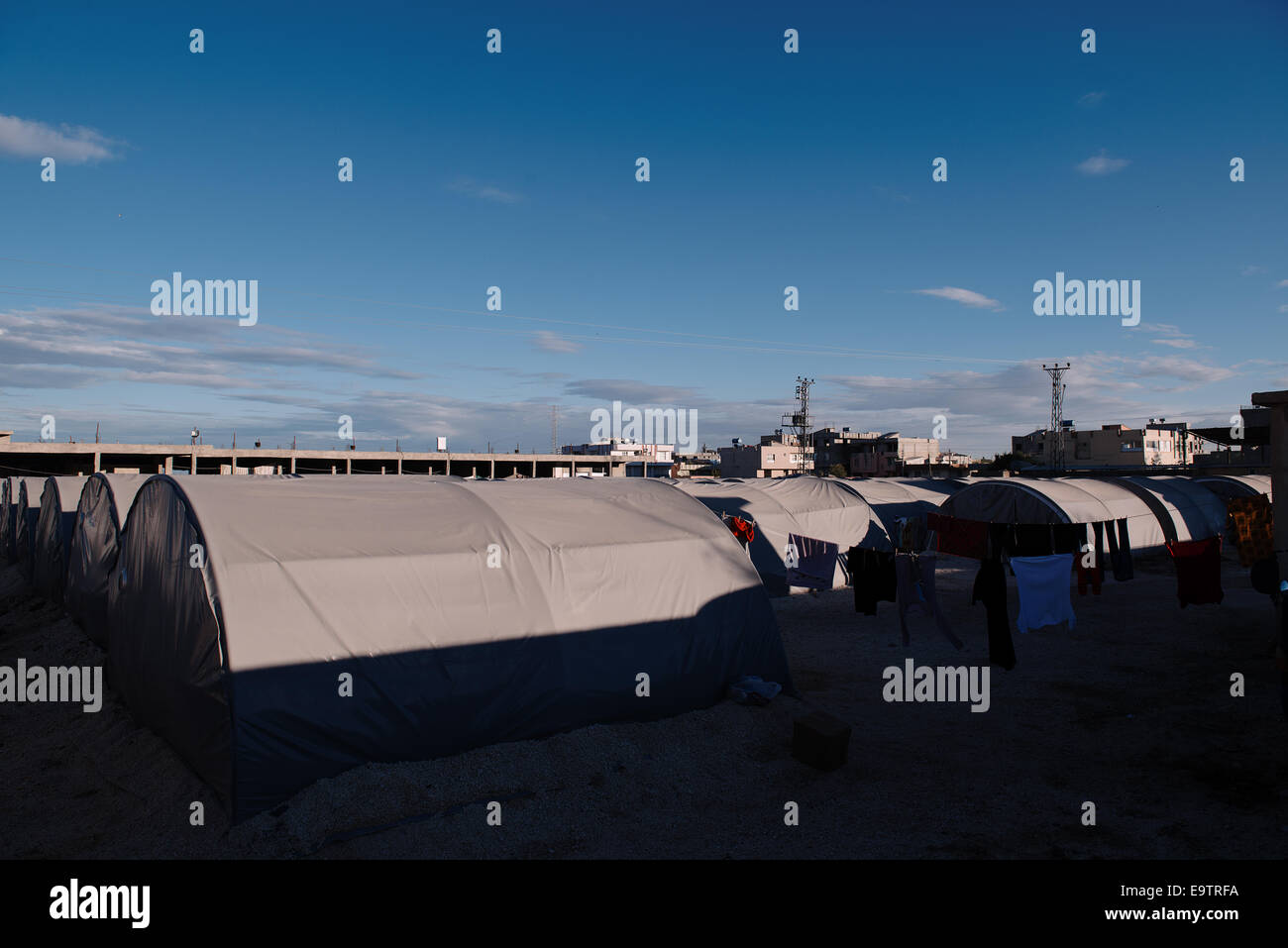 A Kurdish refugee camp in Suruc, Turkey, October 2014 Stock Photo - Alamy