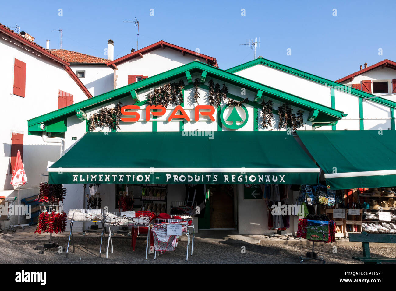 Spar shop hi-res stock photography and images - Alamy