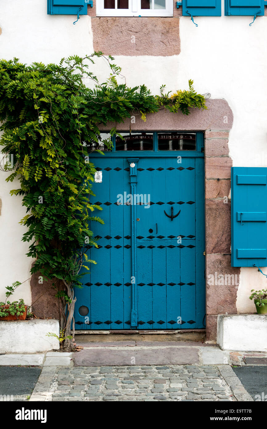 Traditional Basque front door in Ainhoa, France Stock Photo - Alamy