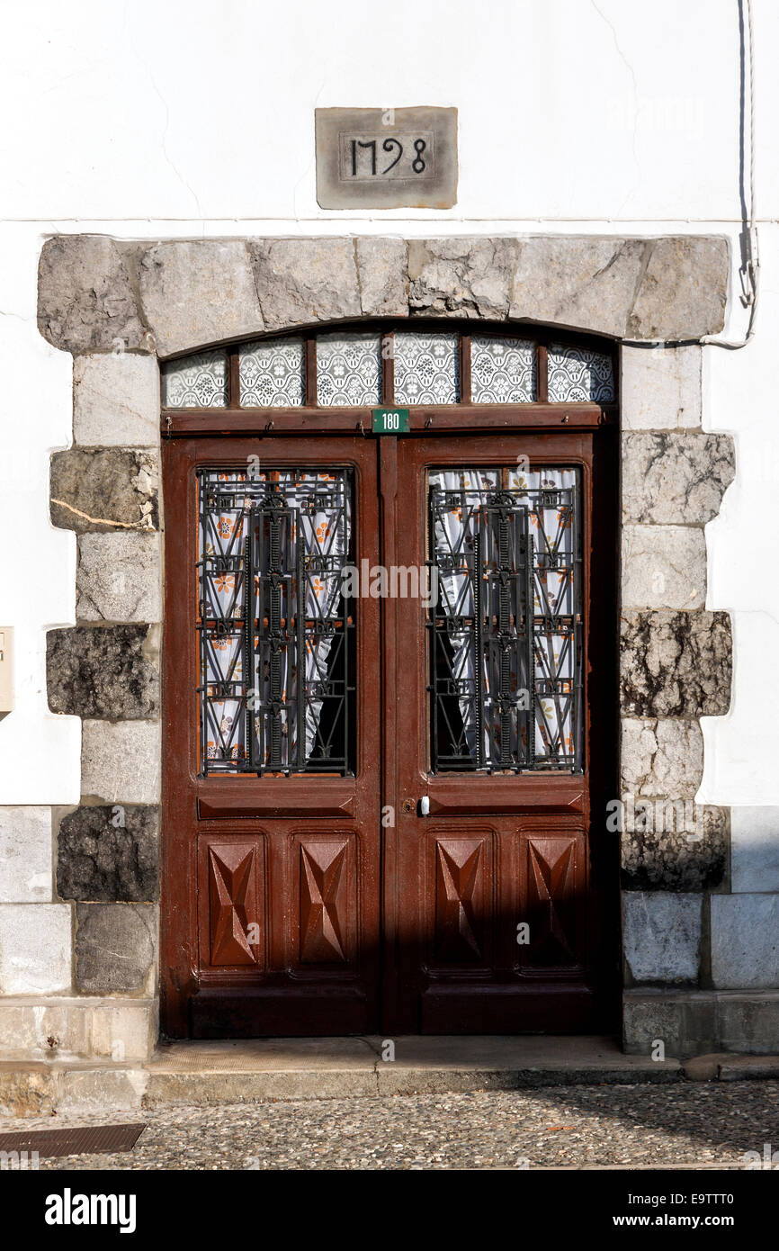 A door of a Basque house in Espelette, France Stock Photo - Alamy