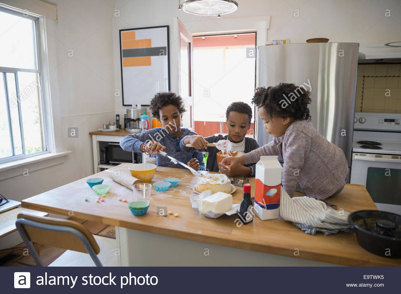 Messy kitchen counter hi-res stock photography and images - Alamy