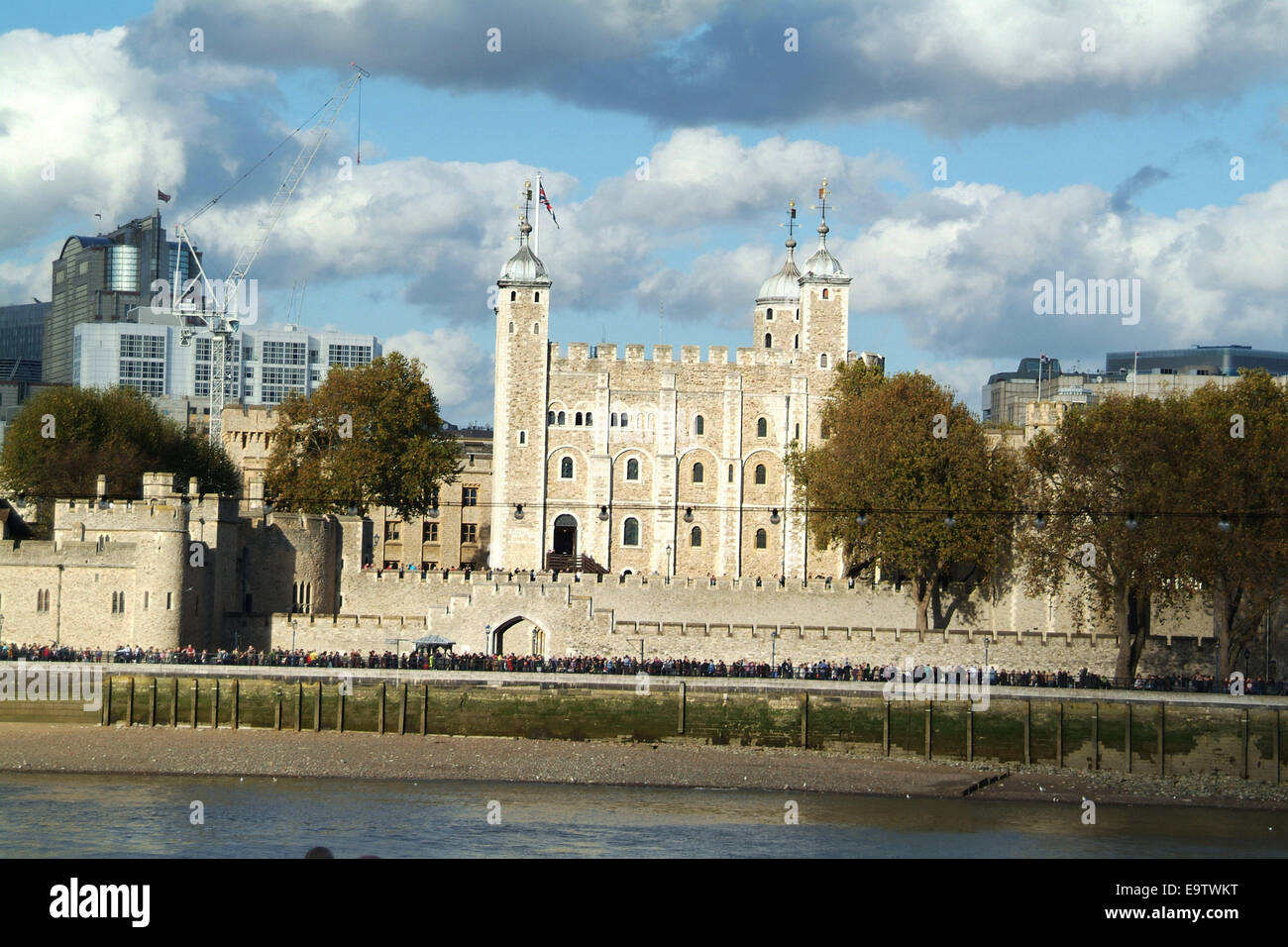 London tower hill hi-res stock photography and images - Alamy