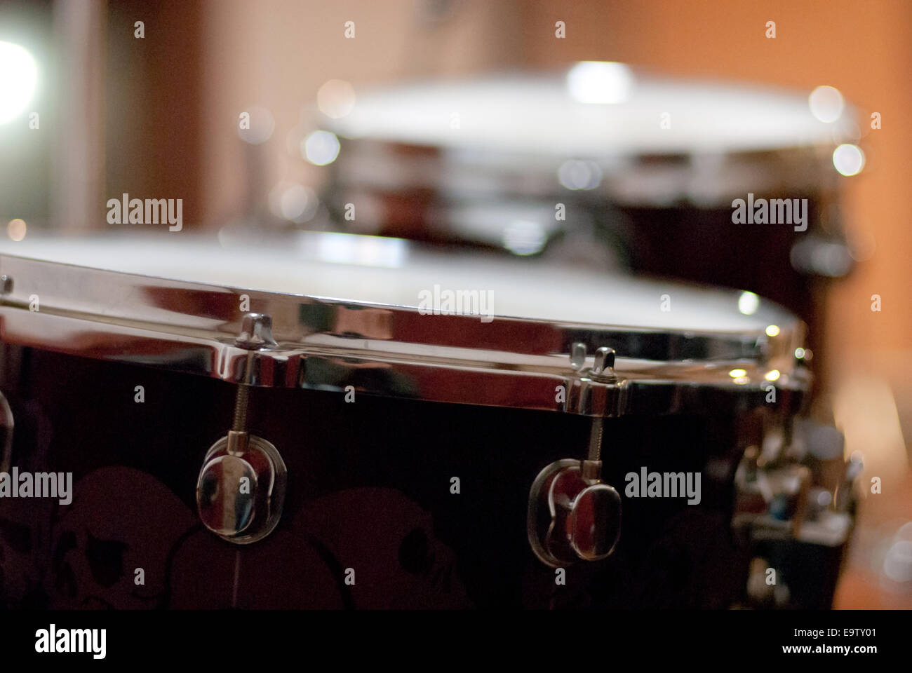 Single drum hi-res stock photography and images - Alamy