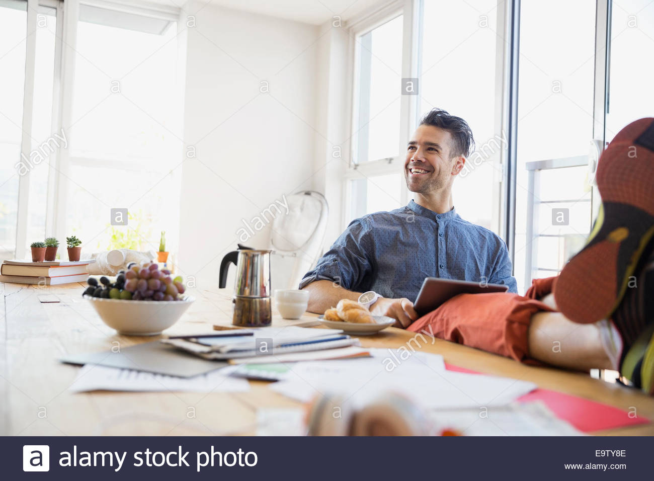Feet table hi-res stock photography and images - Alamy