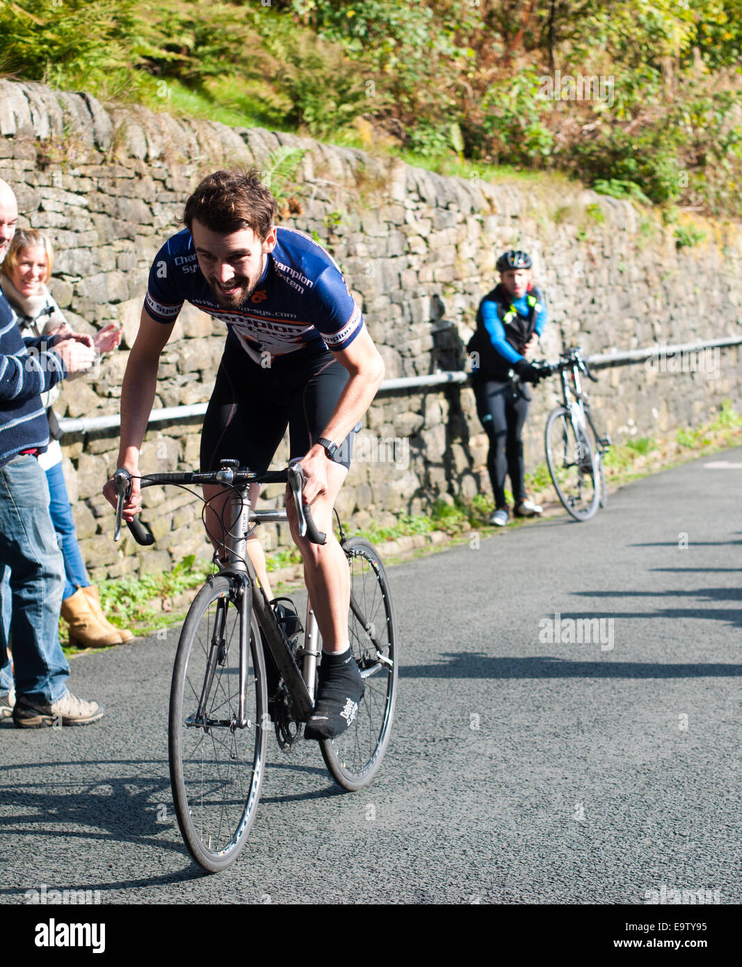 Hill climbing hi-res stock photography and images - Alamy