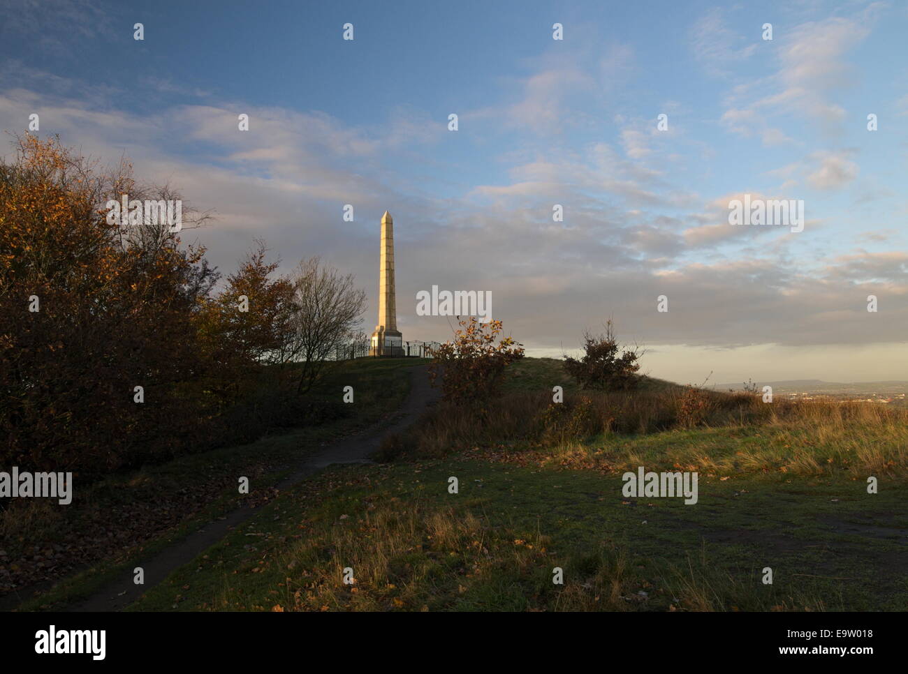 Royton War Memorial on Tandle Hill in Autumn morning light Stock Photo ...