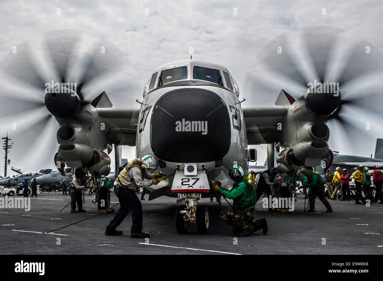 Fleet logistics support squadron vrc 30 hi-res stock photography and ...
