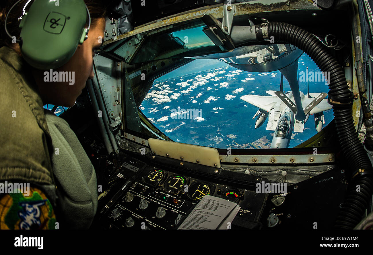 Boom operator with the 91st air refueling squadron hi-res stock ...