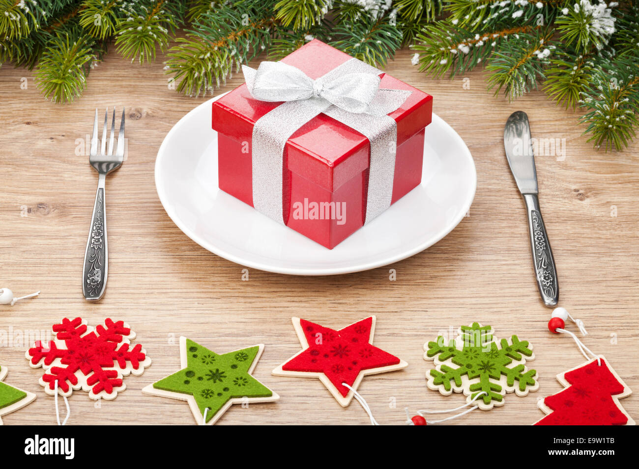 Christmas gift box dinner plate hi-res stock photography and images - Alamy