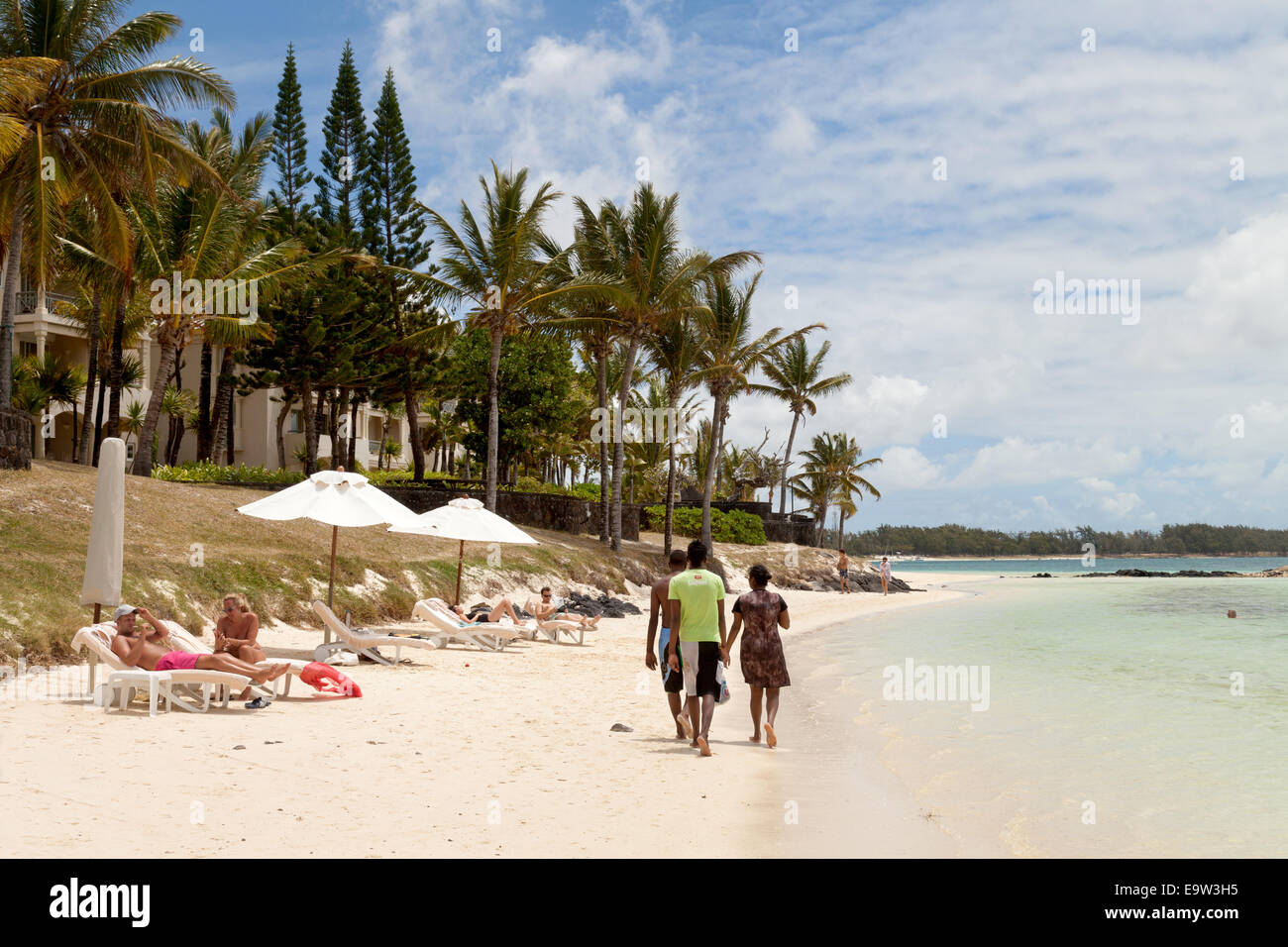 Local Mauritian people and tourists on Belle Mare Beach, Mauritius ...