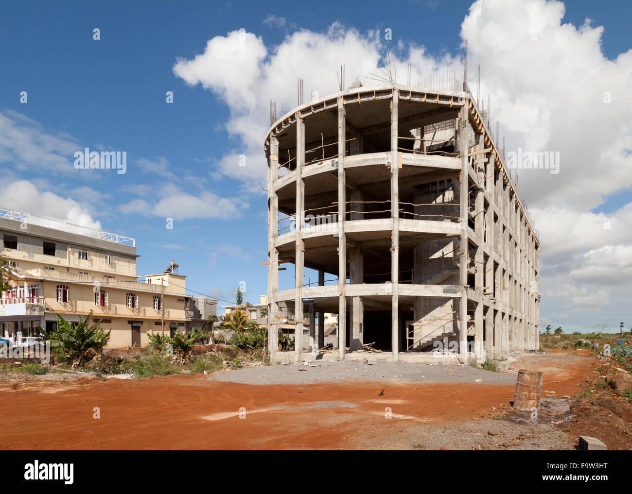A block of holiday flats being built in Mauritius Stock Photo - Alamy