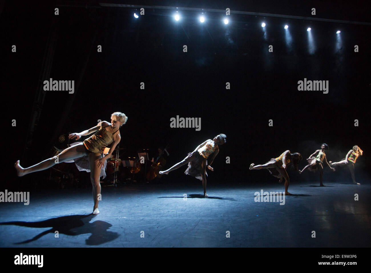 Rambert dance company present evening hi-res stock photography and ...