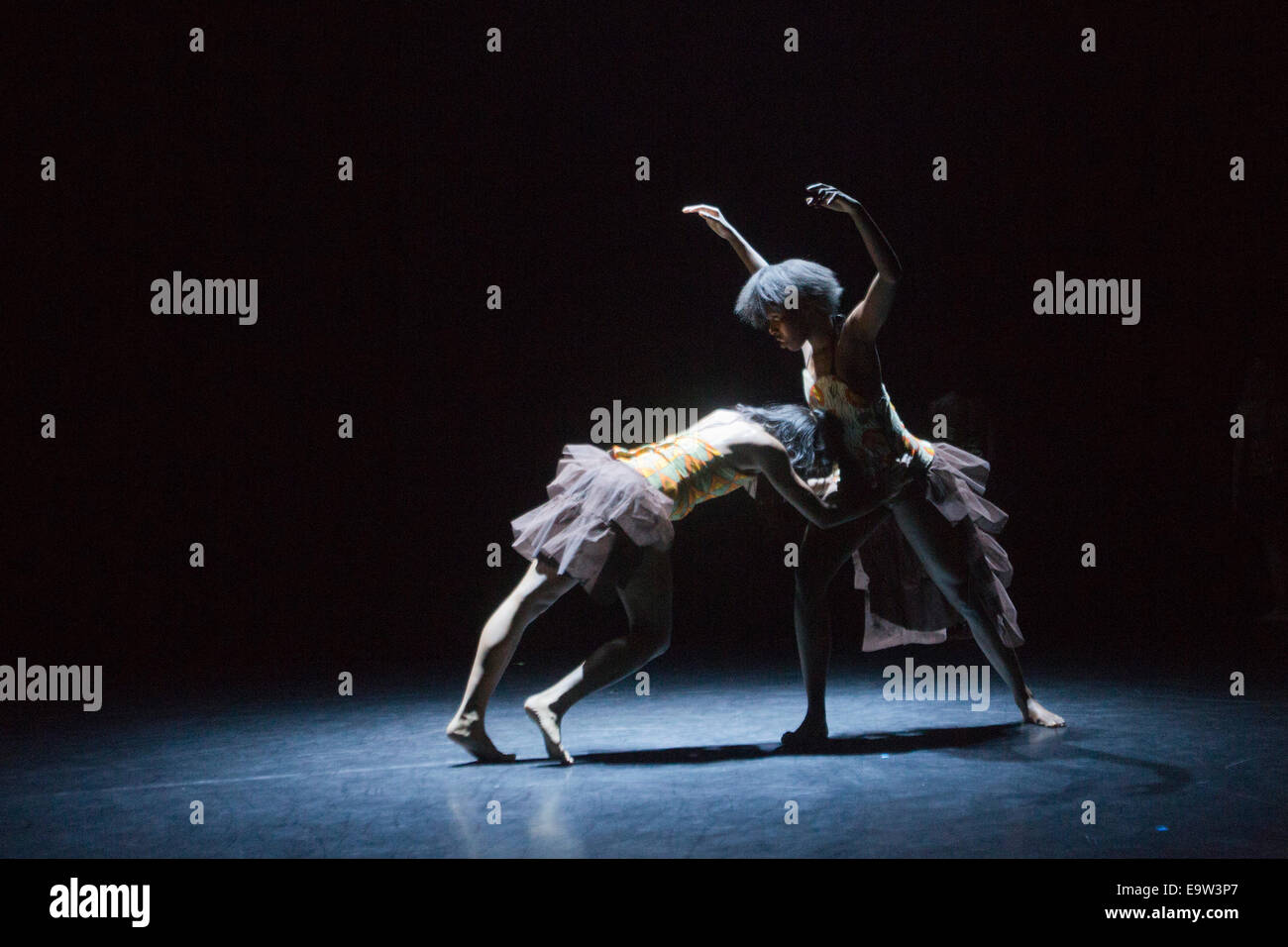 Rambert Dance Company present an "Evening of new Choreography", Lilian ...