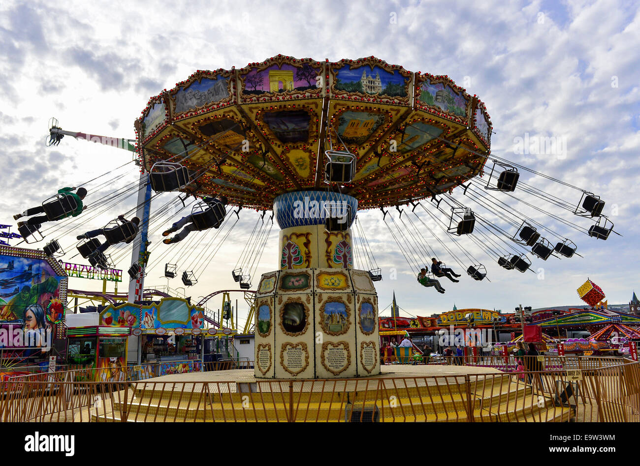 Fairground silhouette hi-res stock photography and images - Alamy