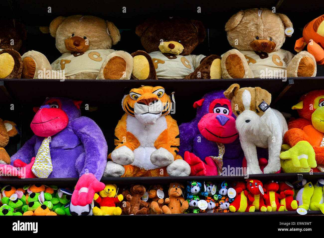 Toys prizes bears hi-res stock photography and images - Alamy