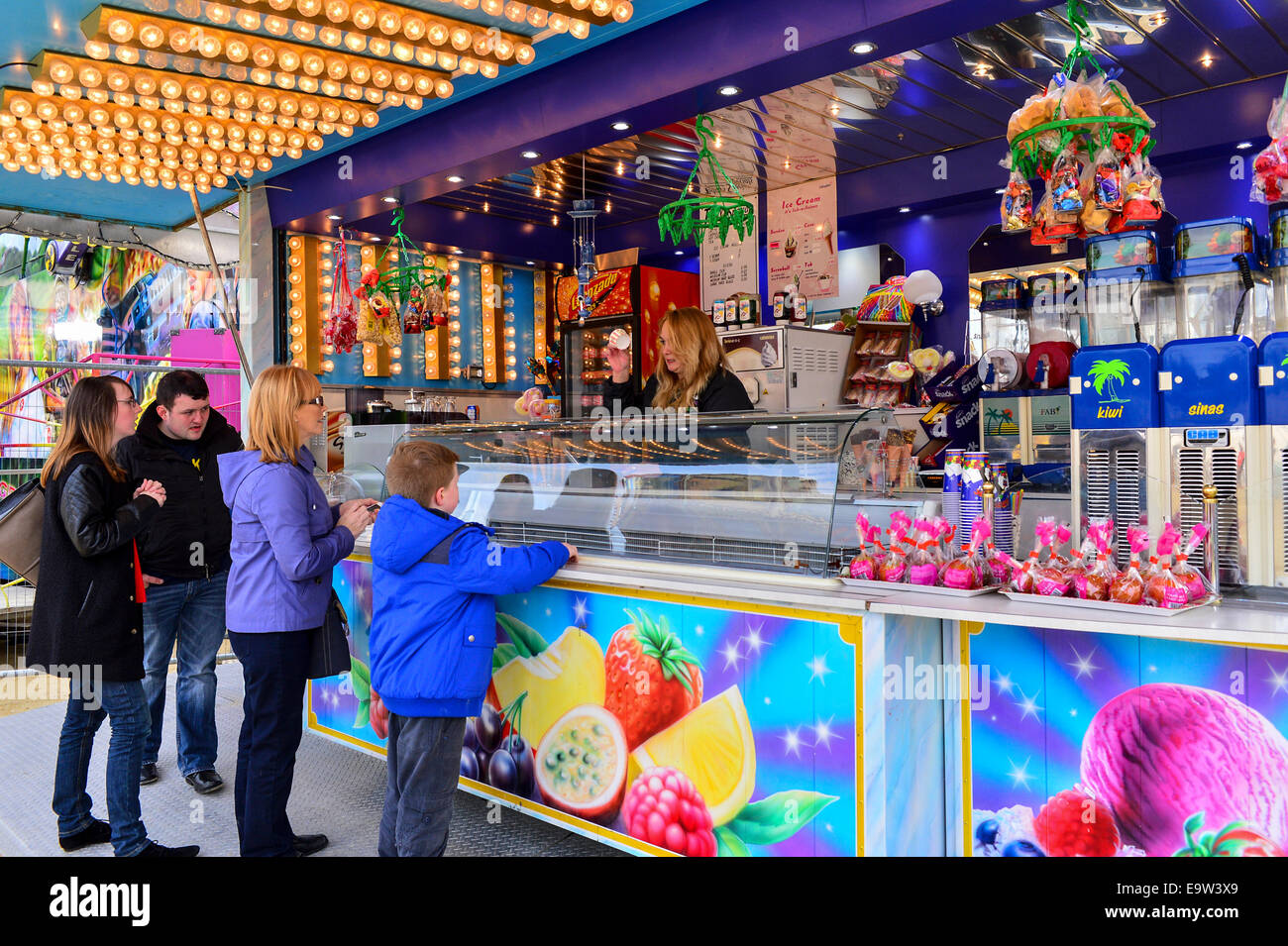 Fairground candy hi-res stock photography and images - Alamy