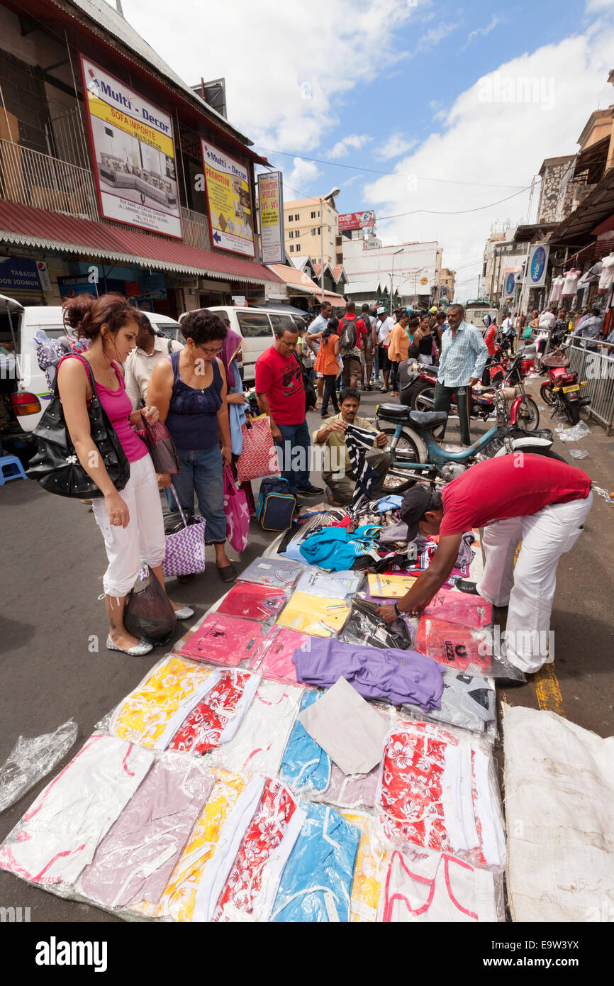 Mauritius, Port Louis, local mauritian people shopping at the bustling ...