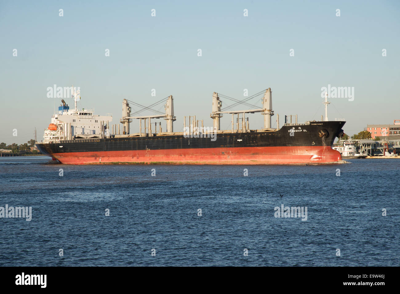 Bulk carrier ship hi-res stock photography and images - Alamy