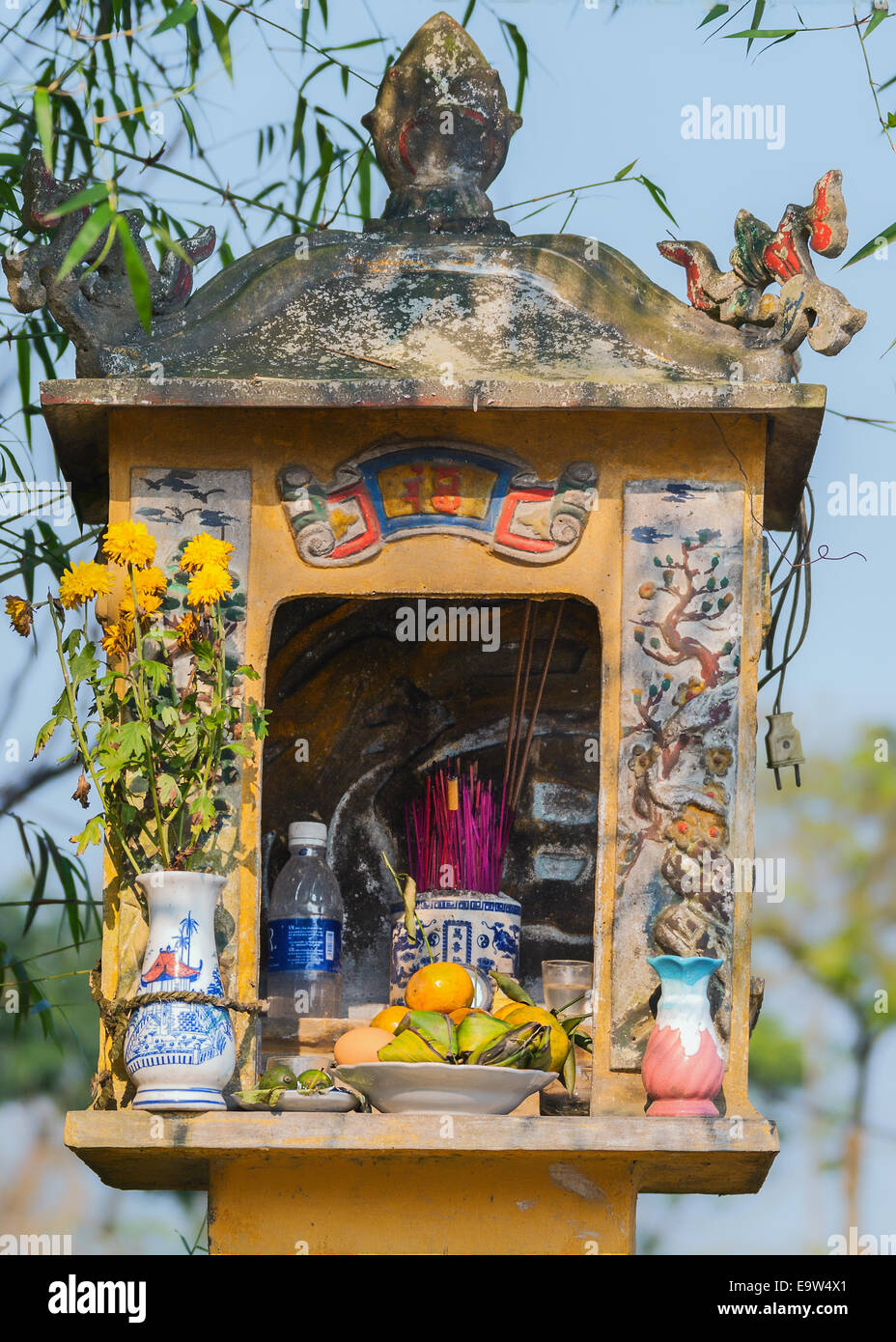 Small shrine at roadside hi-res stock photography and images - Alamy