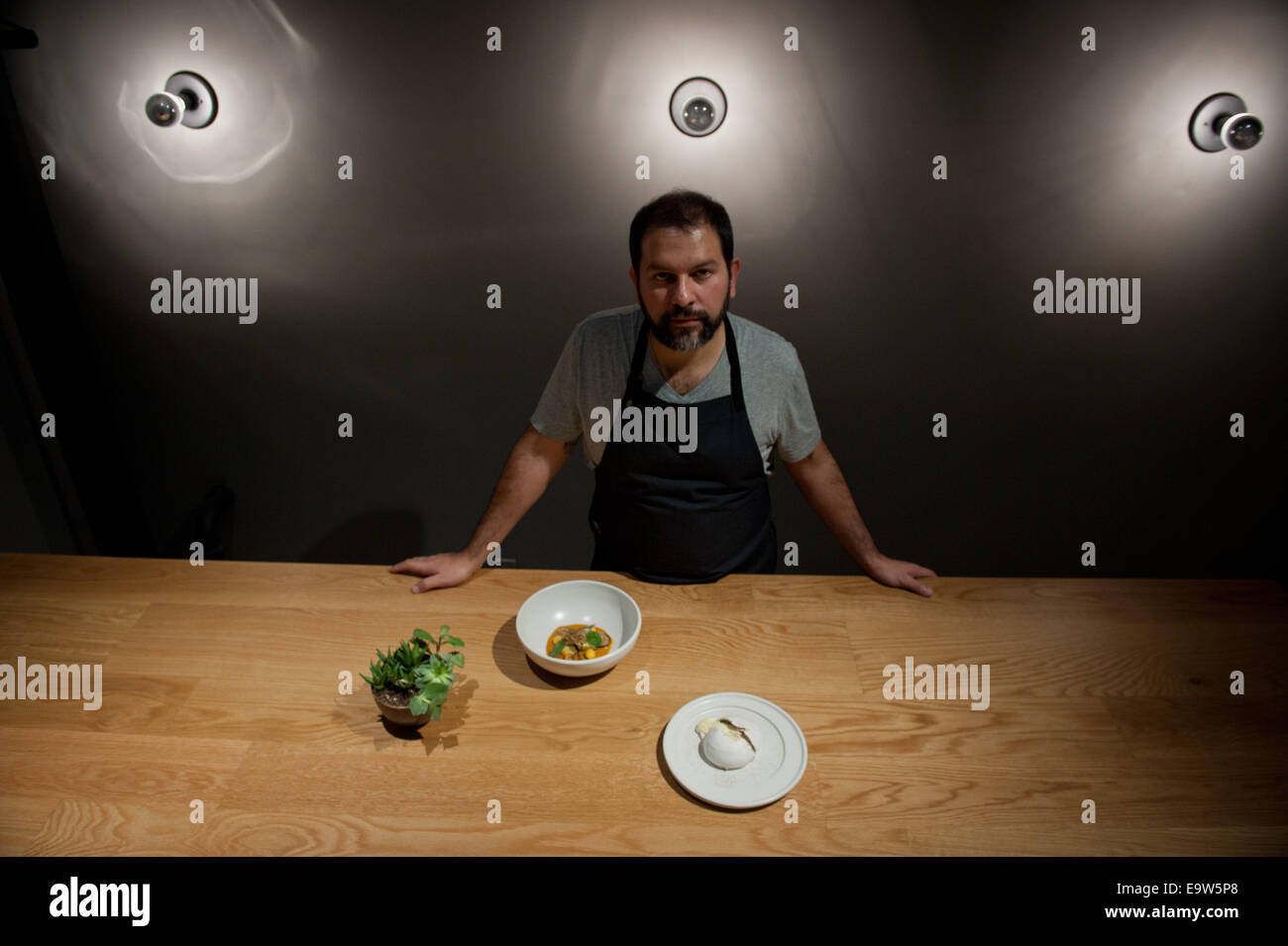 Manhattan, New York, USA. 25th Oct, 2014. Chef ENRIQUE OLVER in his new ...