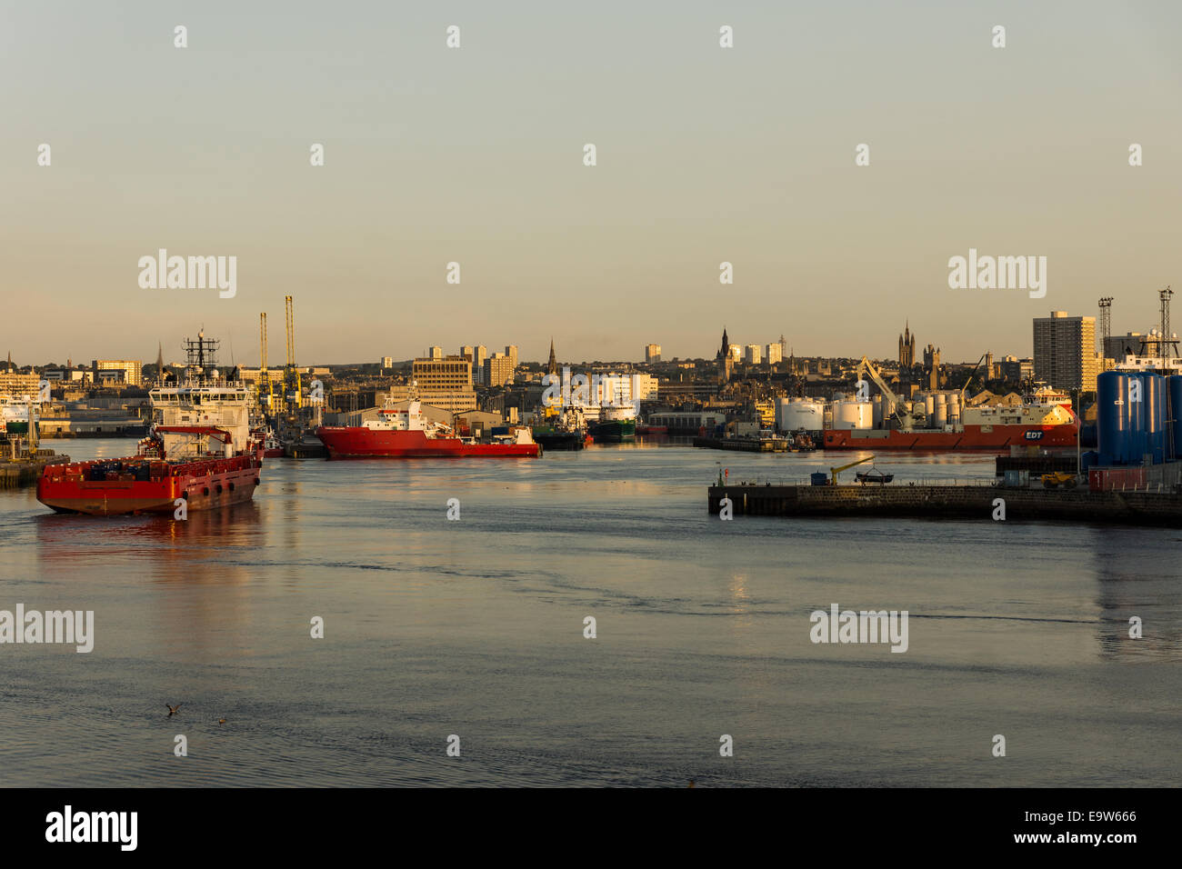 Aberdeen harbor as an oil tug enters. the main basin area Stock Photo ...