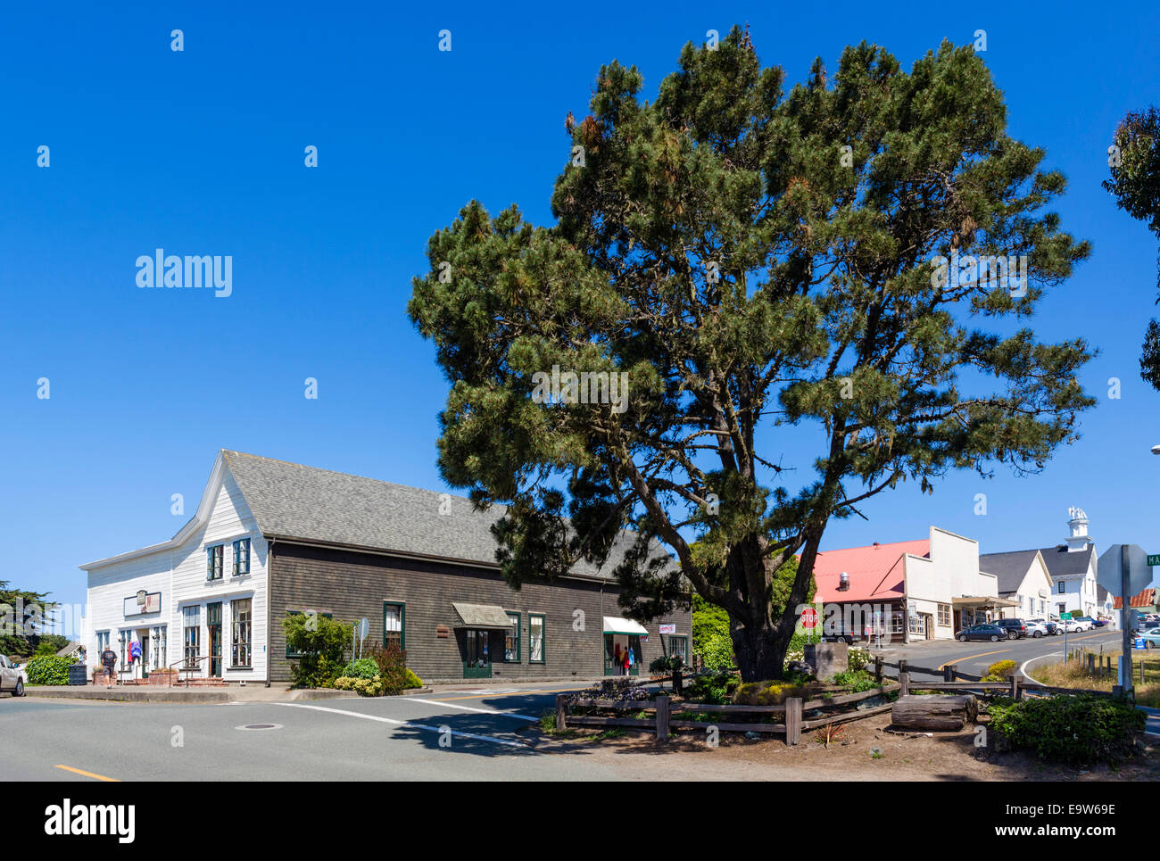 Downtown mendocino california hi-res stock photography and images - Alamy
