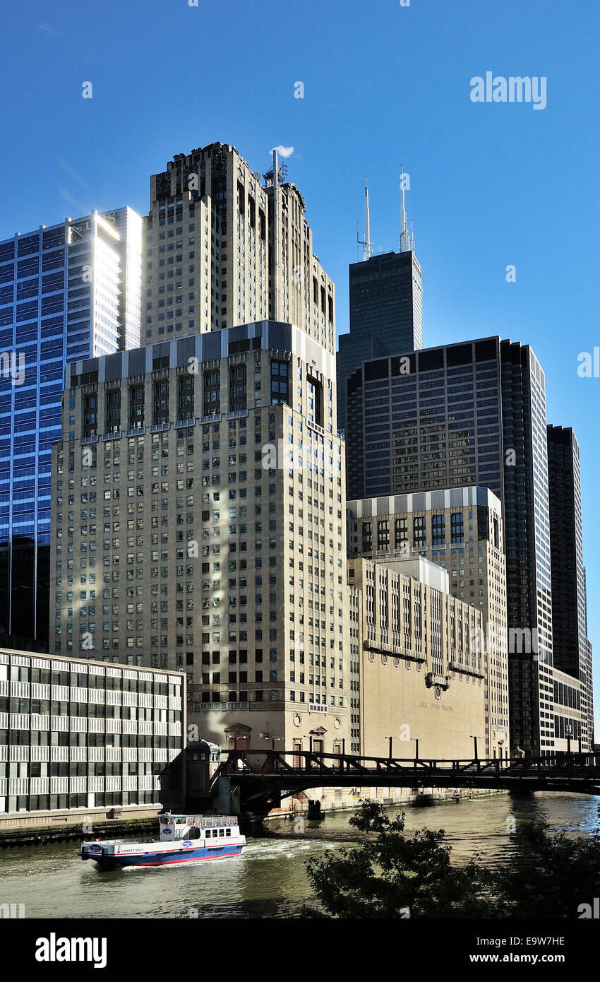 Chicago Opera House High Resolution Stock Photography and Images - Alamy
