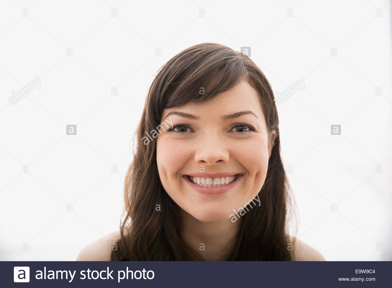 Woman 30 portrait smiling hi-res stock photography and images - Alamy