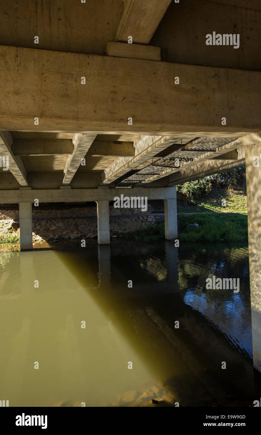 Underneath bridge overpass hi-res stock photography and images - Alamy