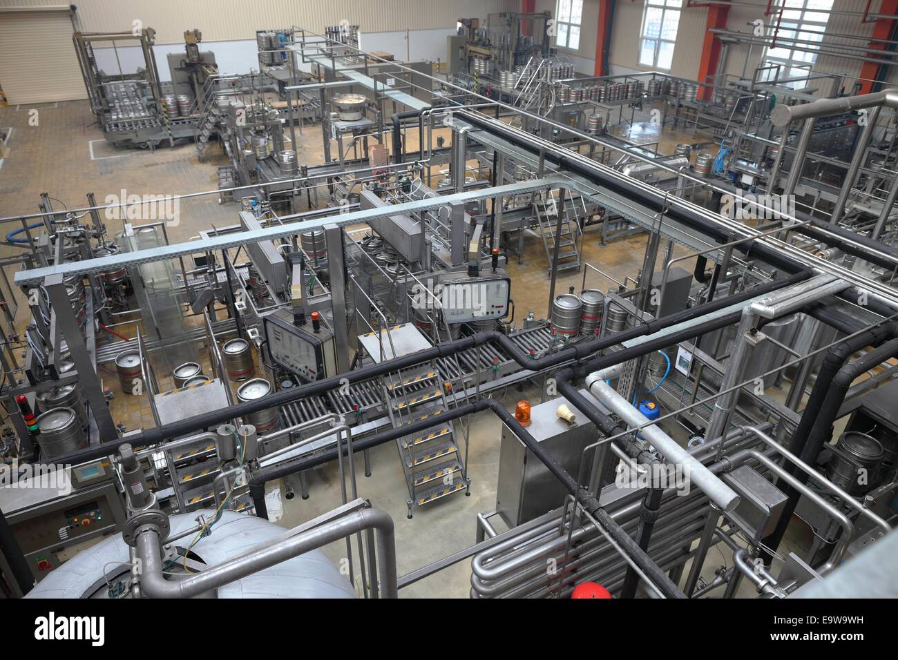 Beer production industry hi-res stock photography and images - Alamy