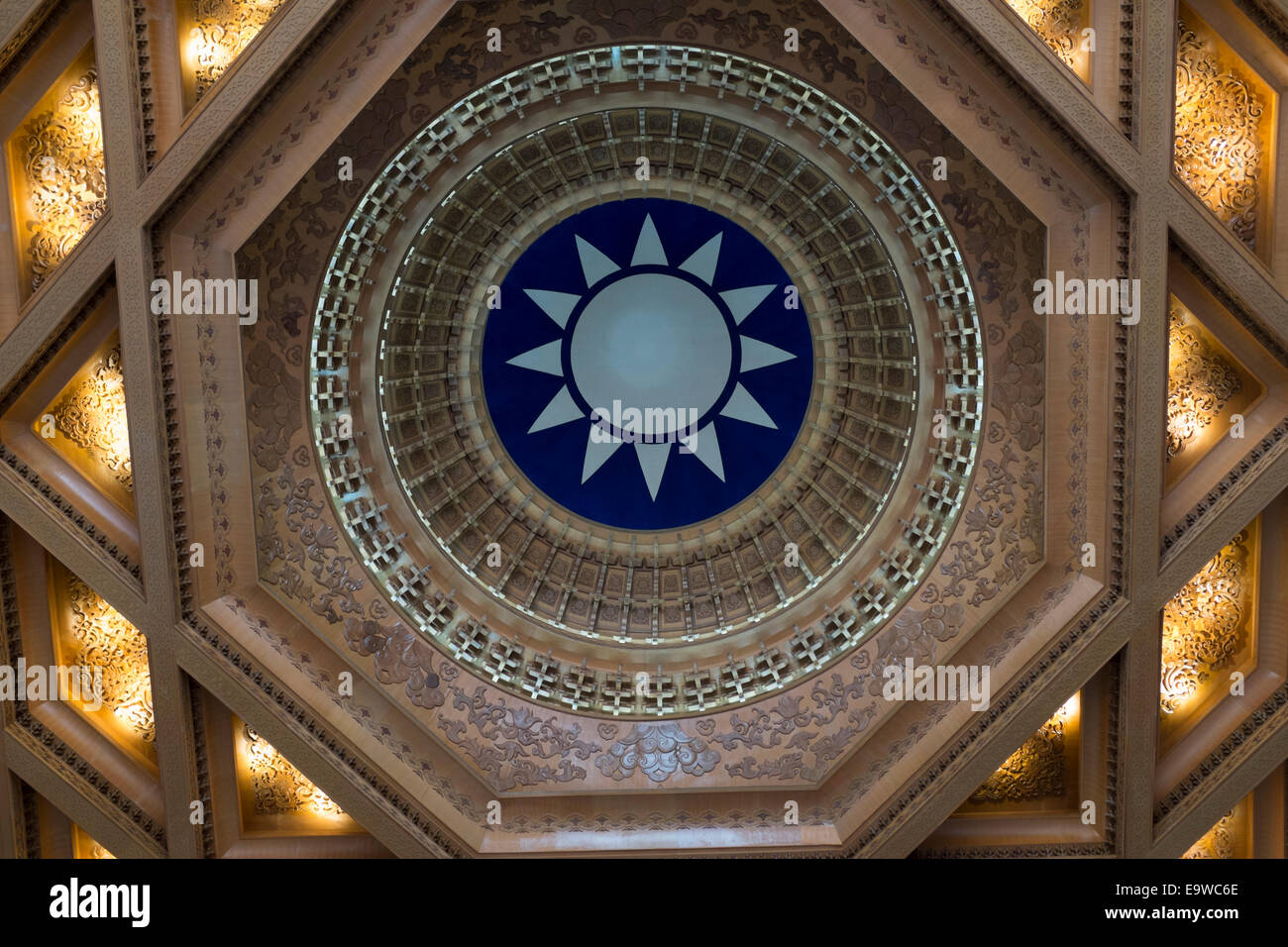 Ceiling at Chiang Kai-shek Memorial Hall, Taipei, Taiwan Stock Photo ...