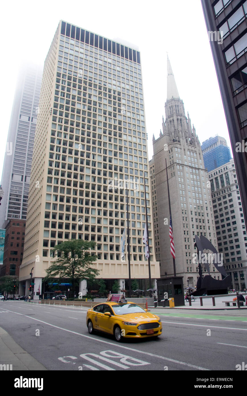 Chicago Buildings. Architecture. Taxi cab Stock Photo - Alamy