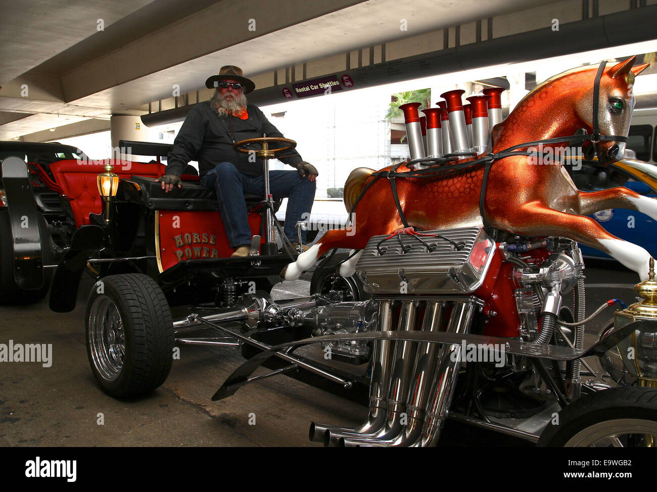 Horseless carriage hi-res stock photography and images - Alamy