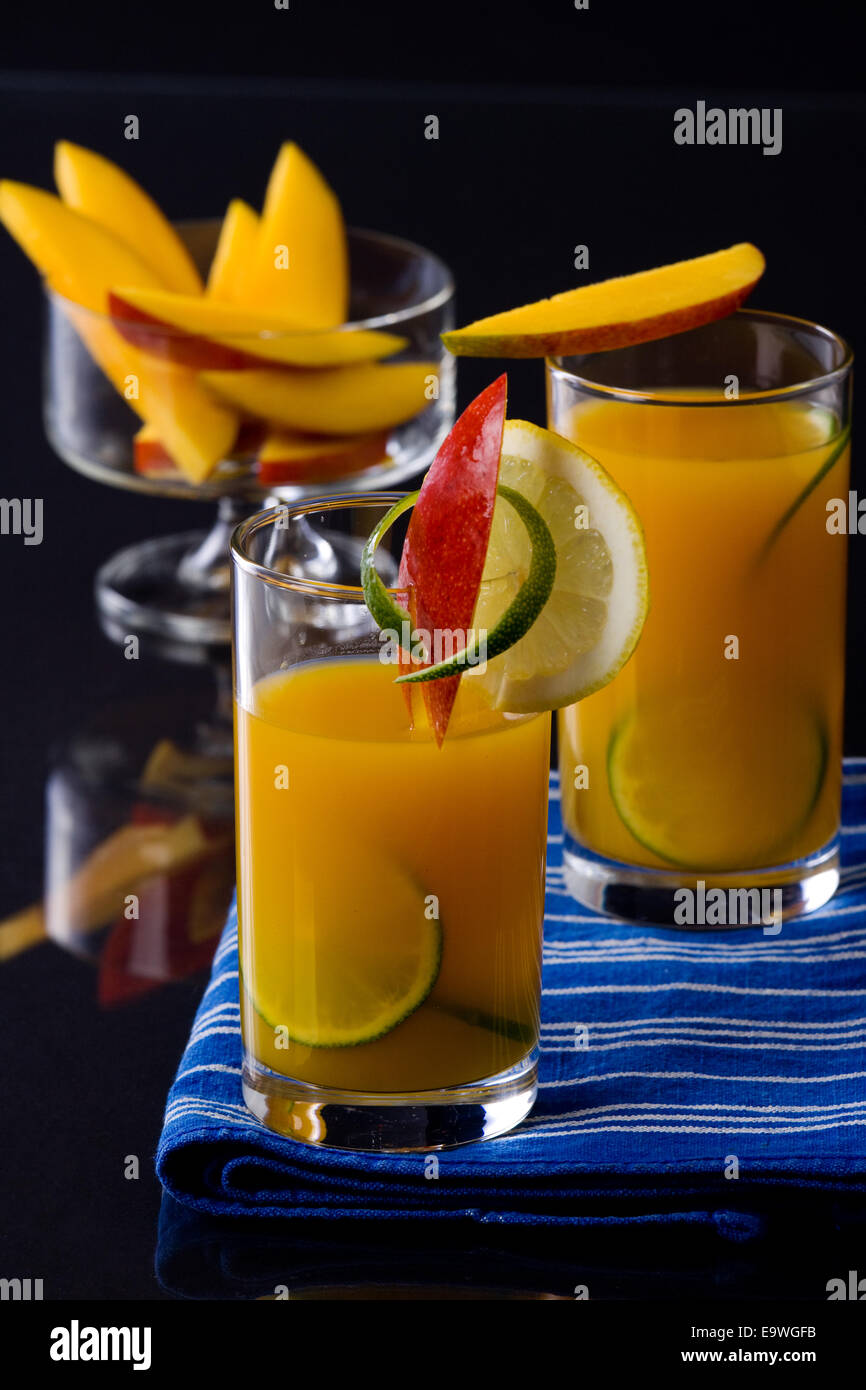 Mango lime juice hi-res stock photography and images - Alamy