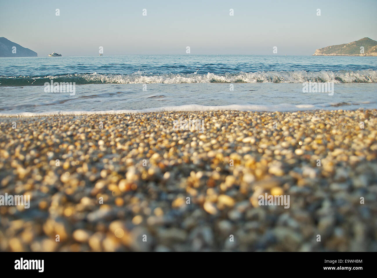 Small beach with stones hi-res stock photography and images - Alamy