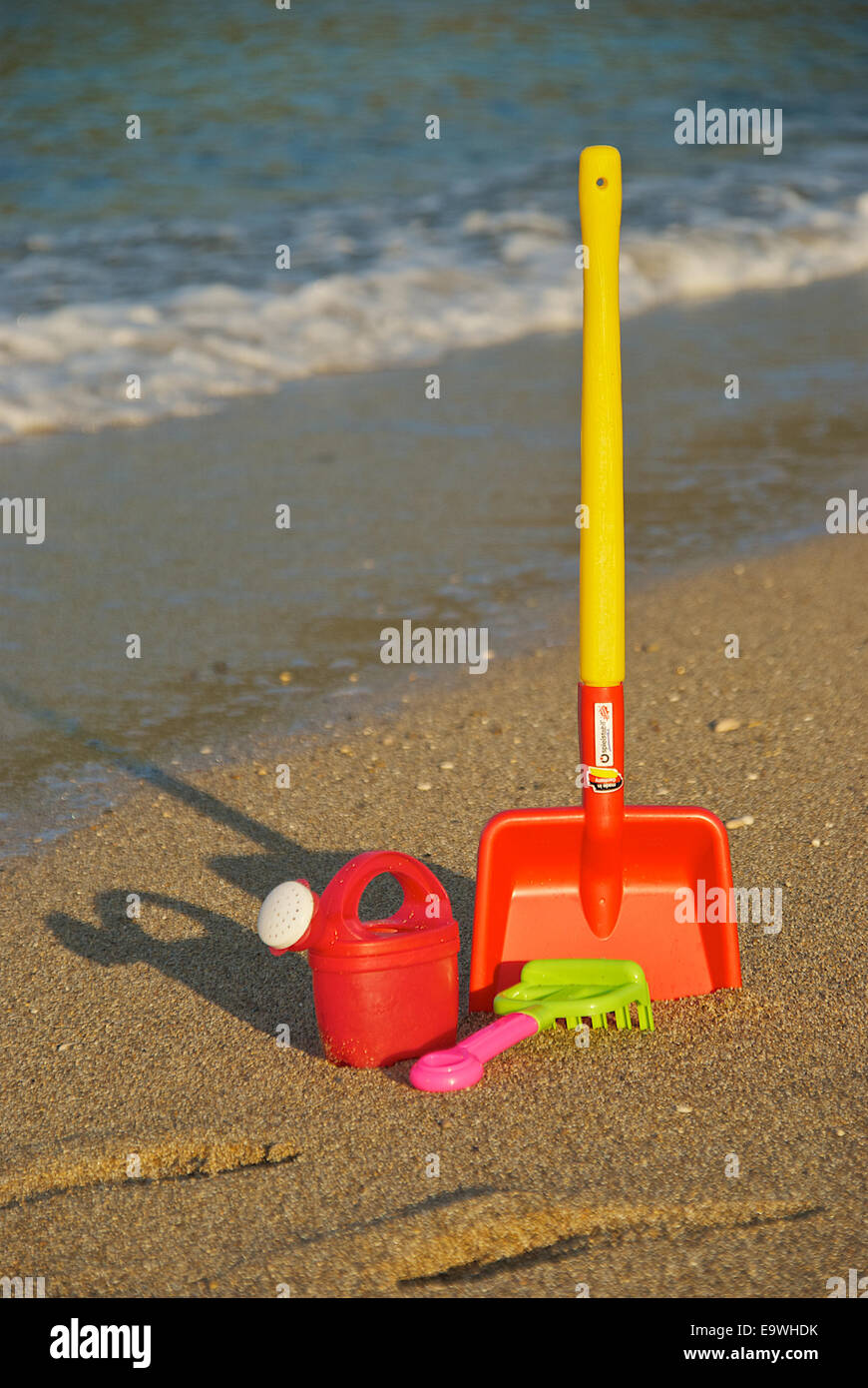 Beach beaches toys hi-res stock photography and images - Alamy