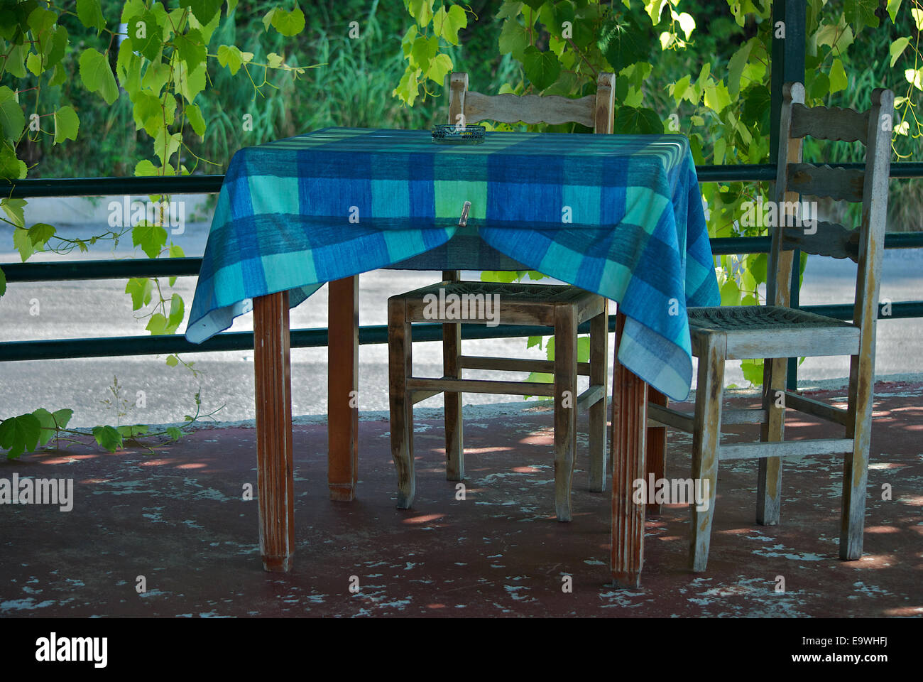 Tavern architecture hi-res stock photography and images - Alamy