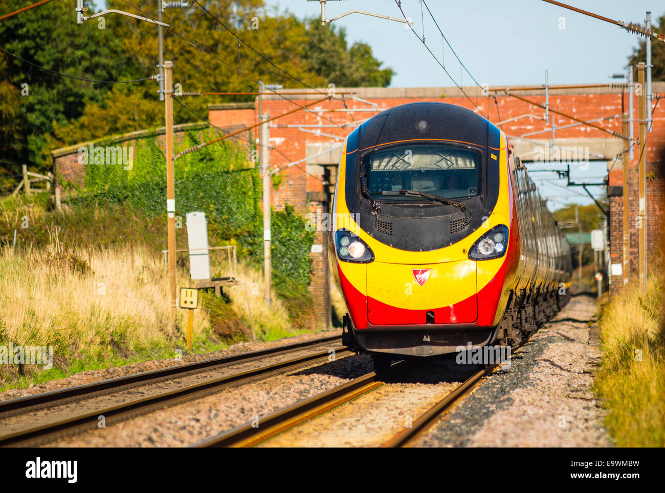 Train west coast main line hi-res stock photography and images - Alamy