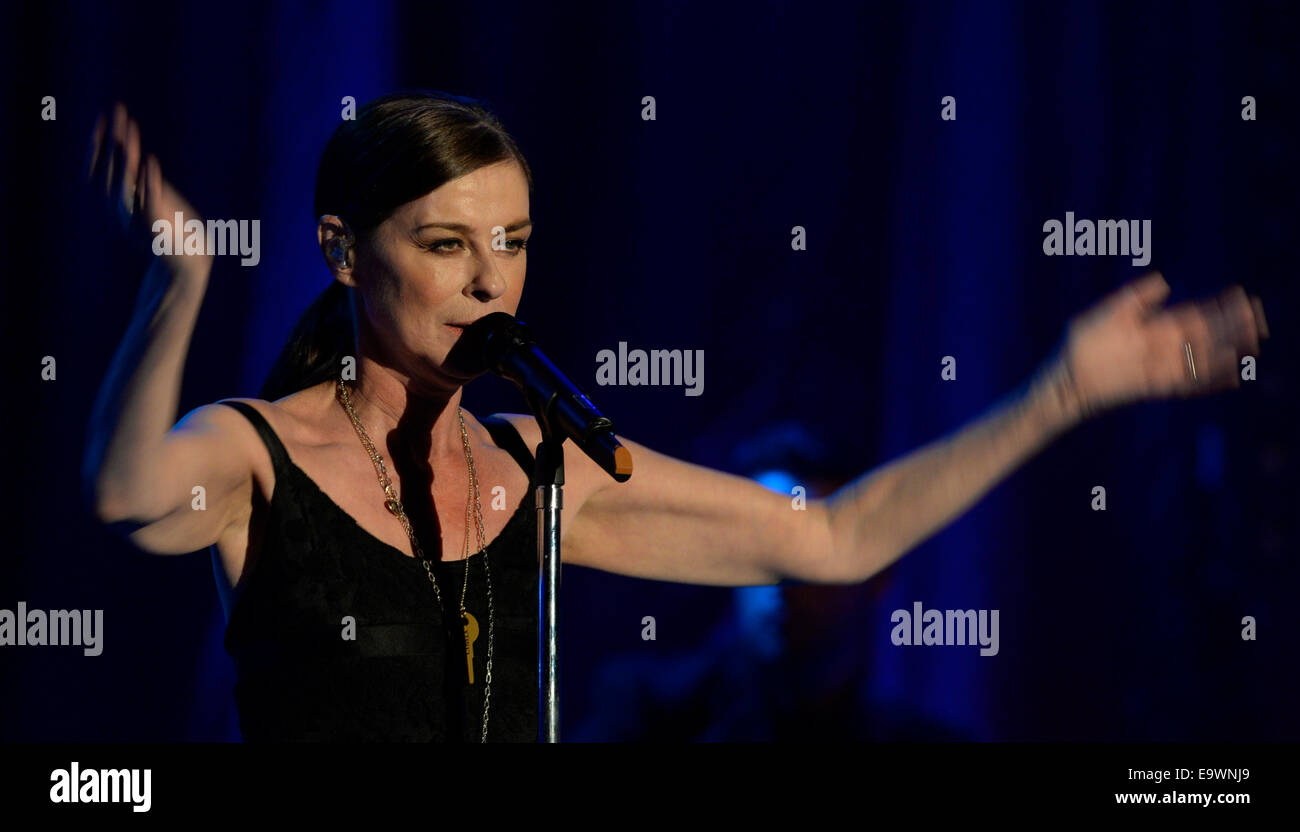 Prague, Czech Republic. 1st Nov, 2014. British singer Lisa Stansfield ...