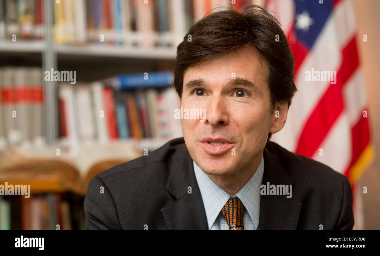 Andrew Schapiro - new United States Ambassador to the Czech Republic ...