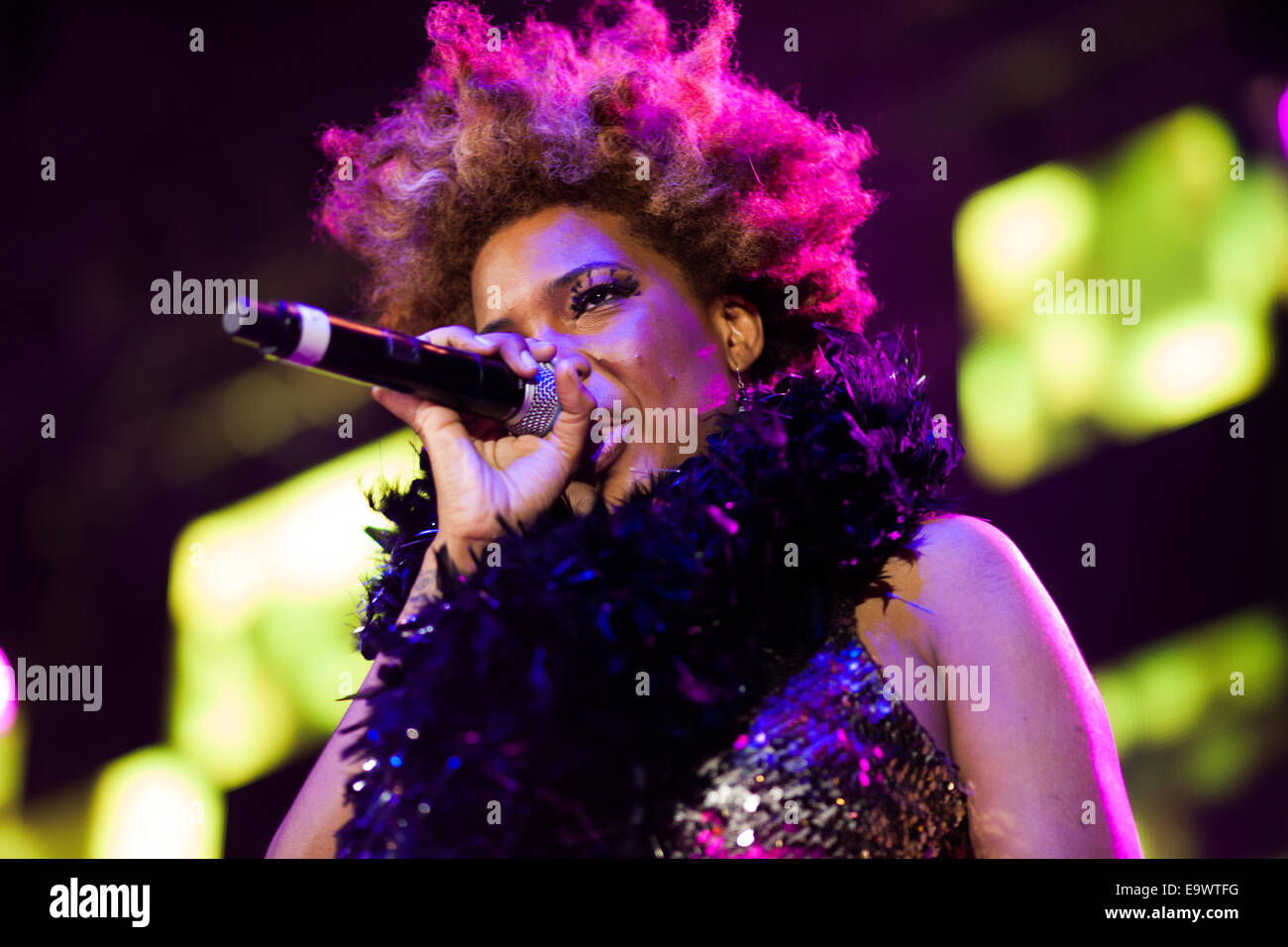 Macy gray singer hi-res stock photography and images - Alamy