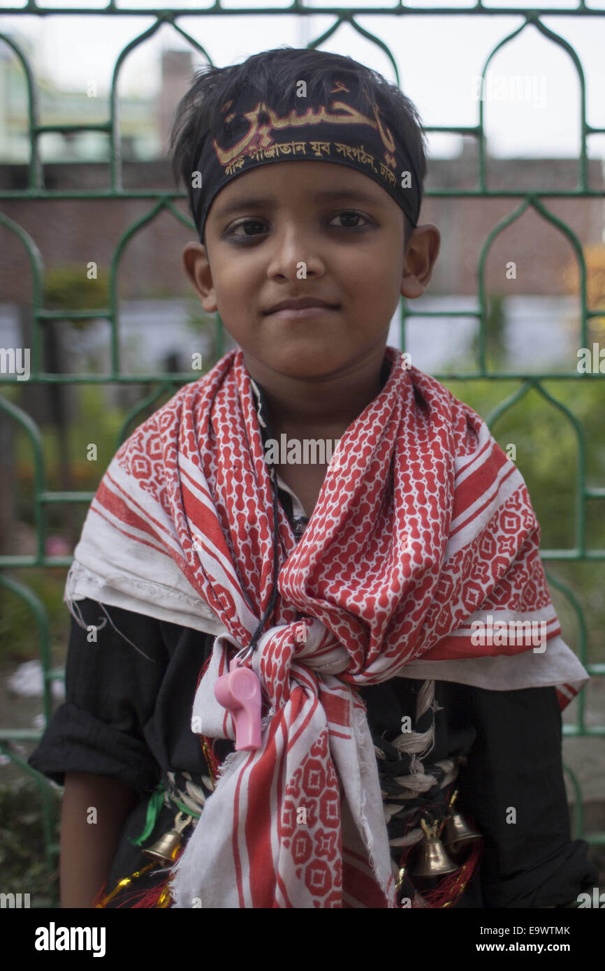 Lucknow streets hi-res stock photography and images - Alamy